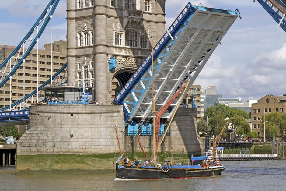 Sailing Barge GLADYS - T. Nielsen & Company